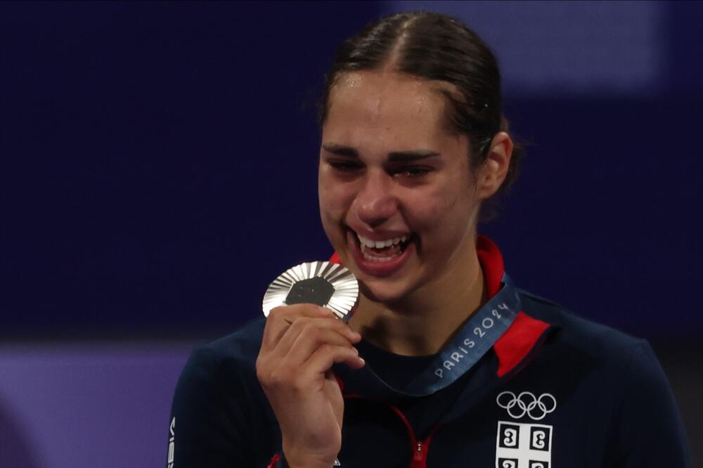 KO JE ALEKSANDRA PERIŠIĆ